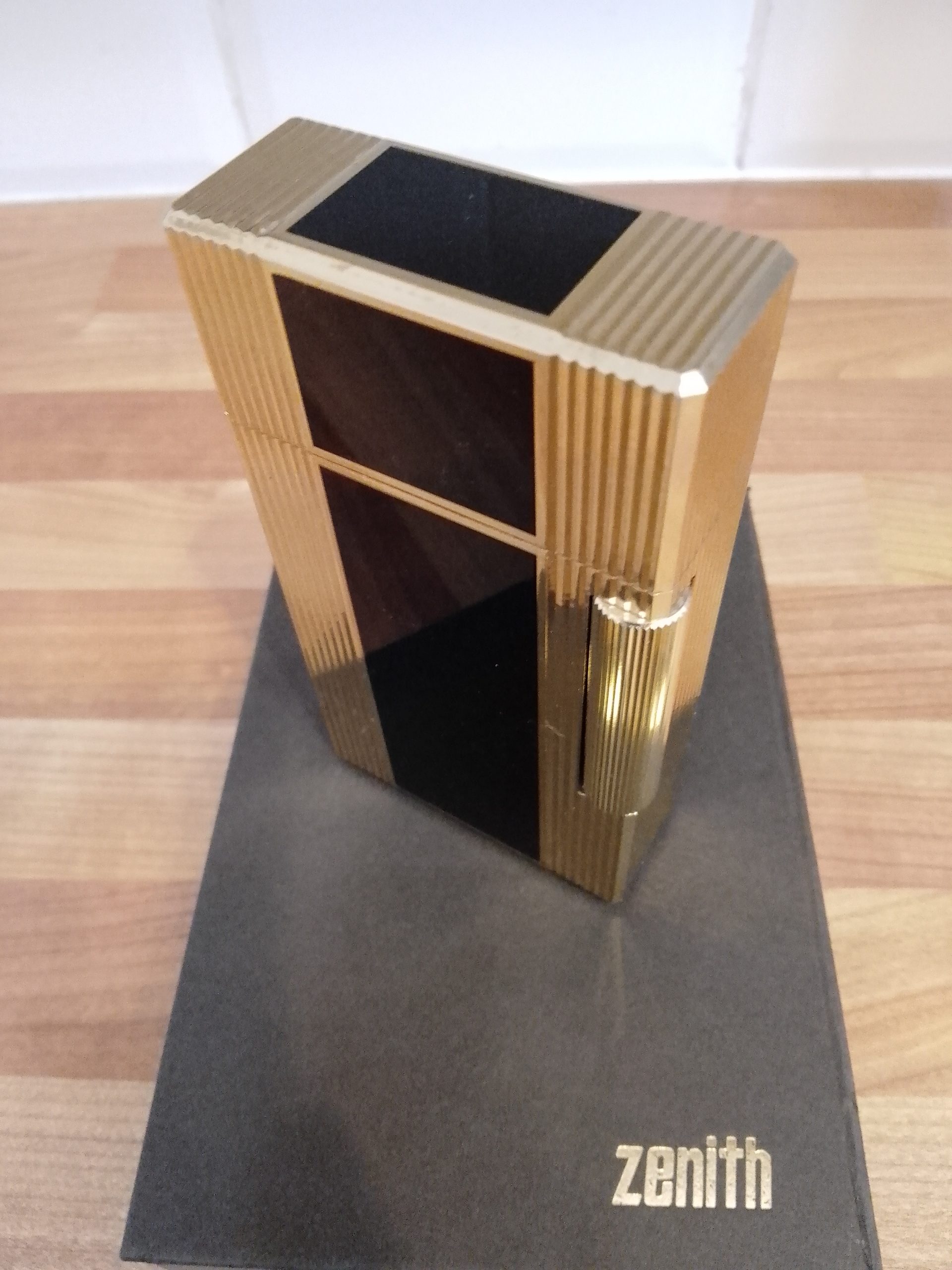 ZENITH MILLIONAIRE Japan Gold plated table lighter – RPMworld