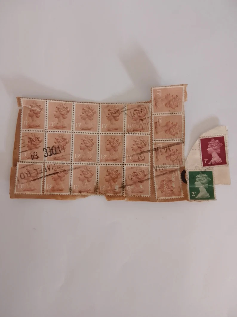 21x franked british queen stamps – RPMworld